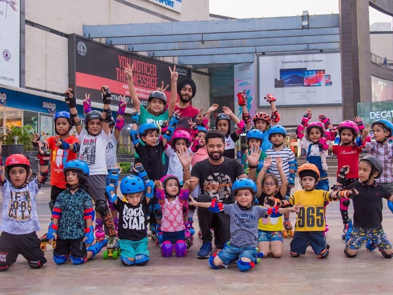 Skating coaching classes at Decathlon Esi Metro Station Batch 3